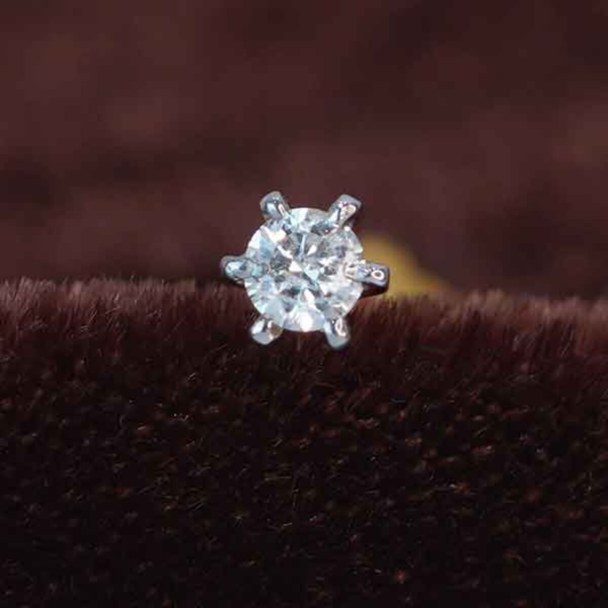 Diamond Nosepin Diamond House